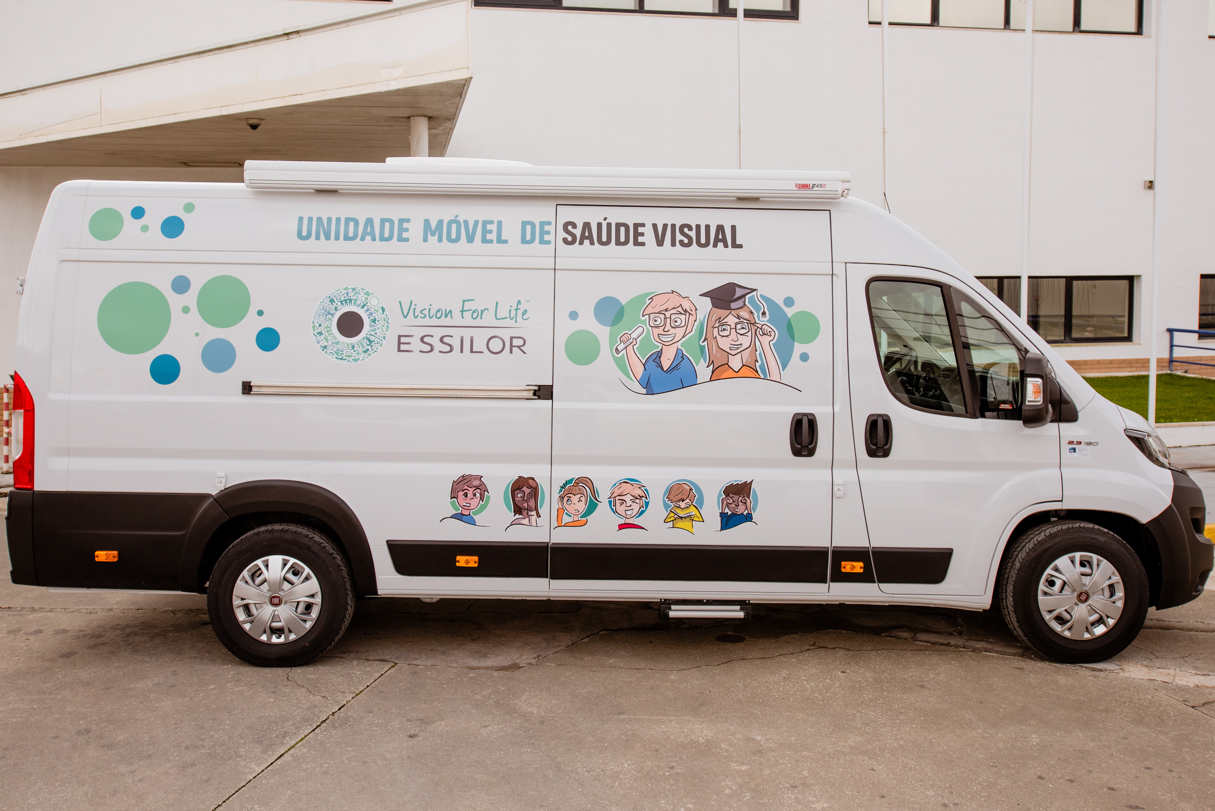Essilor Portugal — Screening Van | F—S—A—C Agência de Comunicação